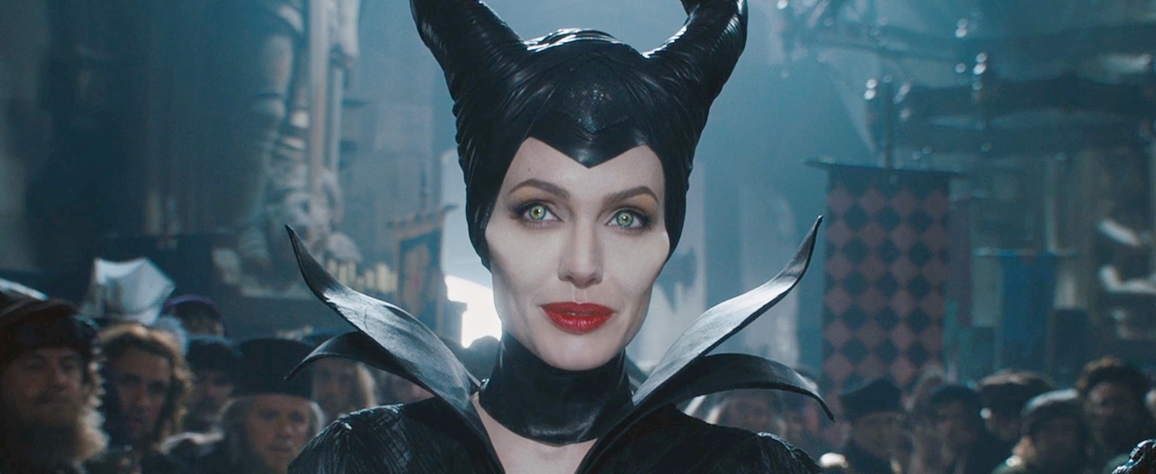 Maléfique 2 : Un scénariste de James Bond à l’écriture