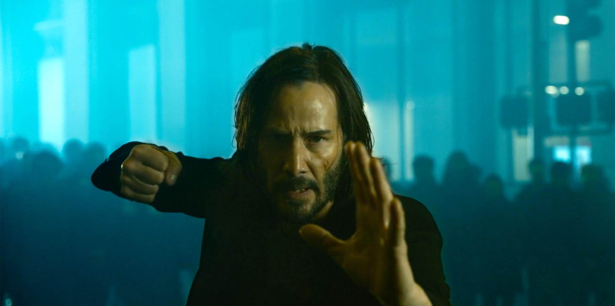 The Matrix 4 Resurrections : Neo se dévoile sur les premières images du ...